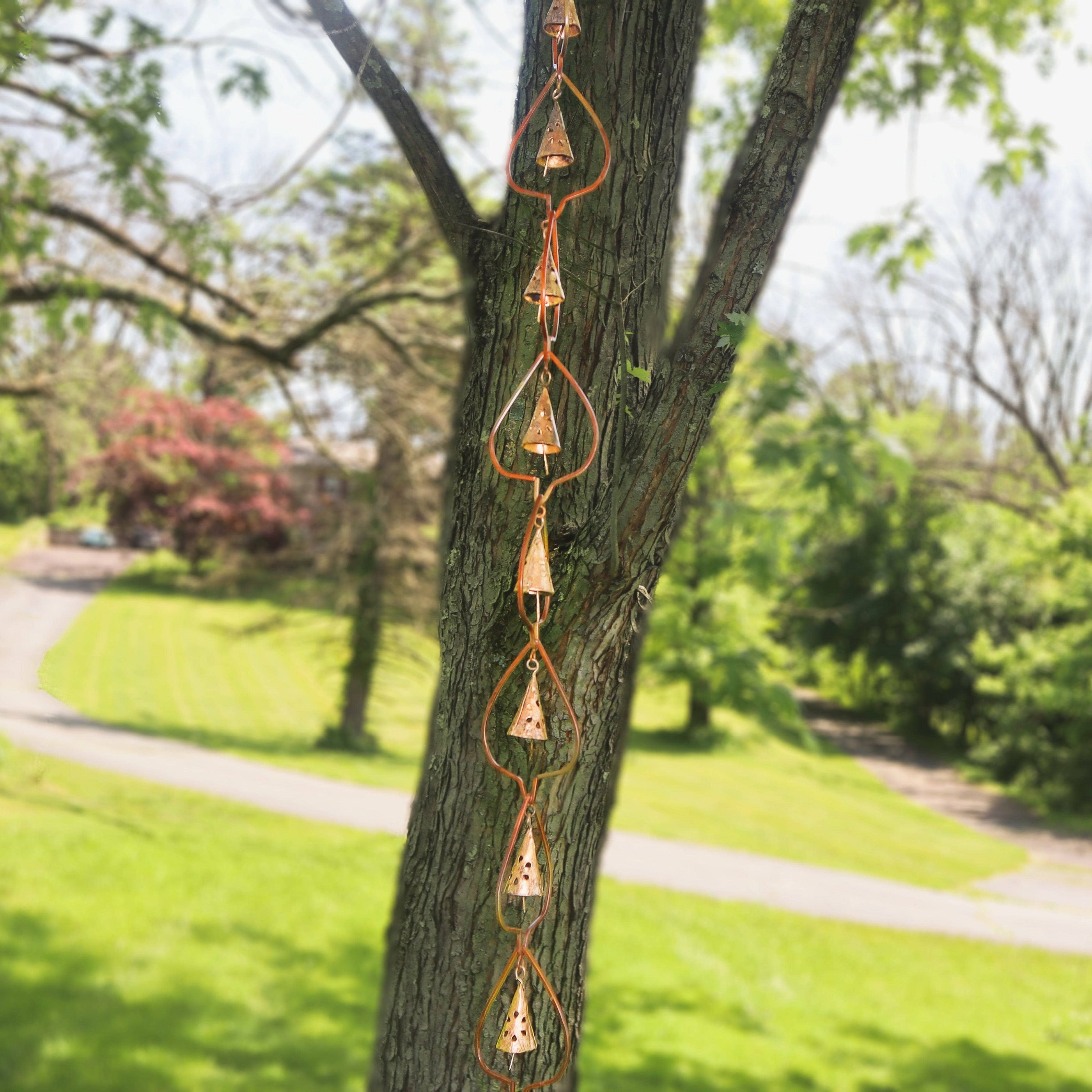 Flamed Aspen With Bell Rain Chain