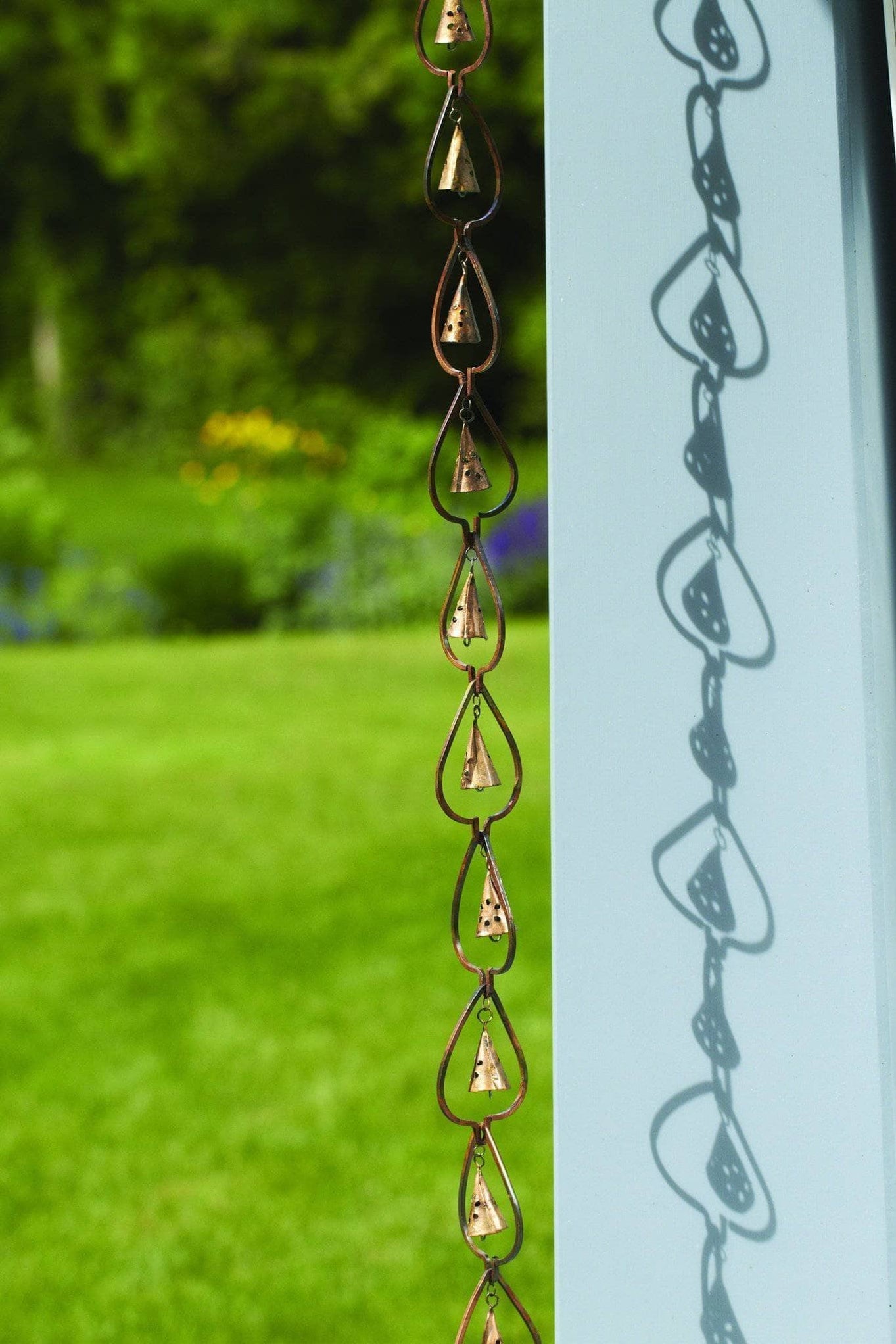 Flamed Aspen With Bell Rain Chain